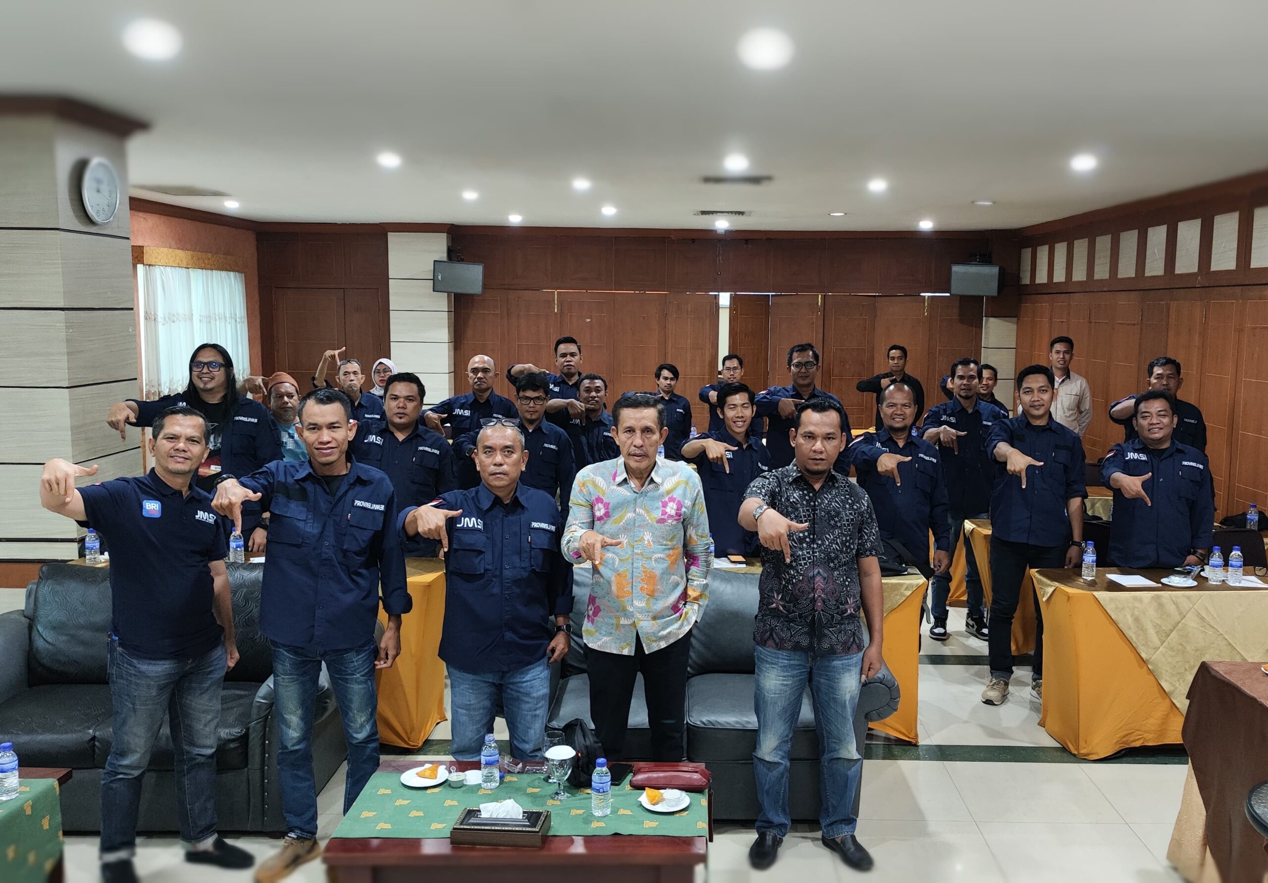 Maskun Sopwan Terpilih Aklamasi sebagai Ketua JMSI Jambi Periode 2025 ...